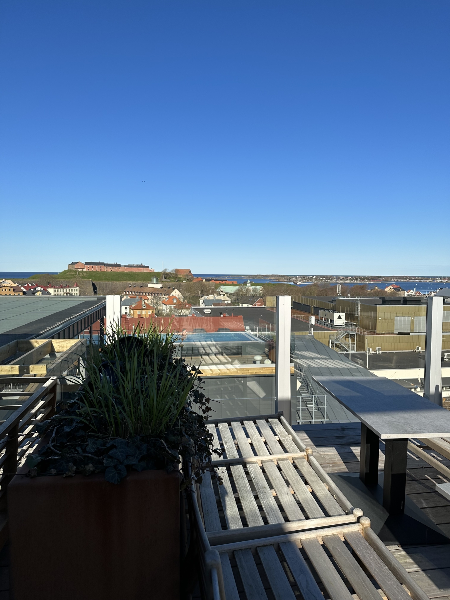 Varbergs Stadshotell, Bar Sora – RC HISS
